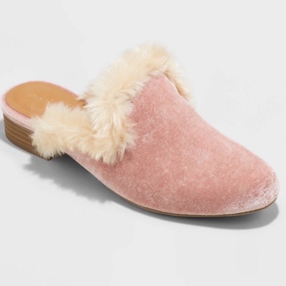 Universal Thread | Shoes | Universal Thread Pink Velvet Faux Fur Mules ...